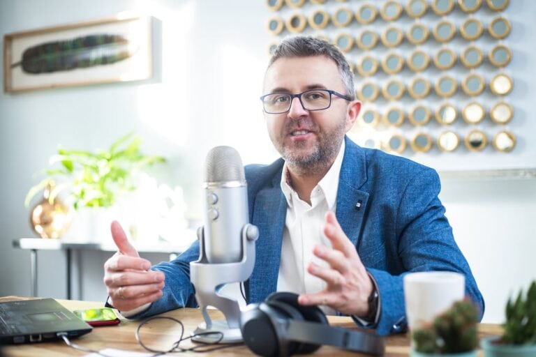 Podcast: co to jest? Czym jest podcasting? (definicja) | PodcastPro